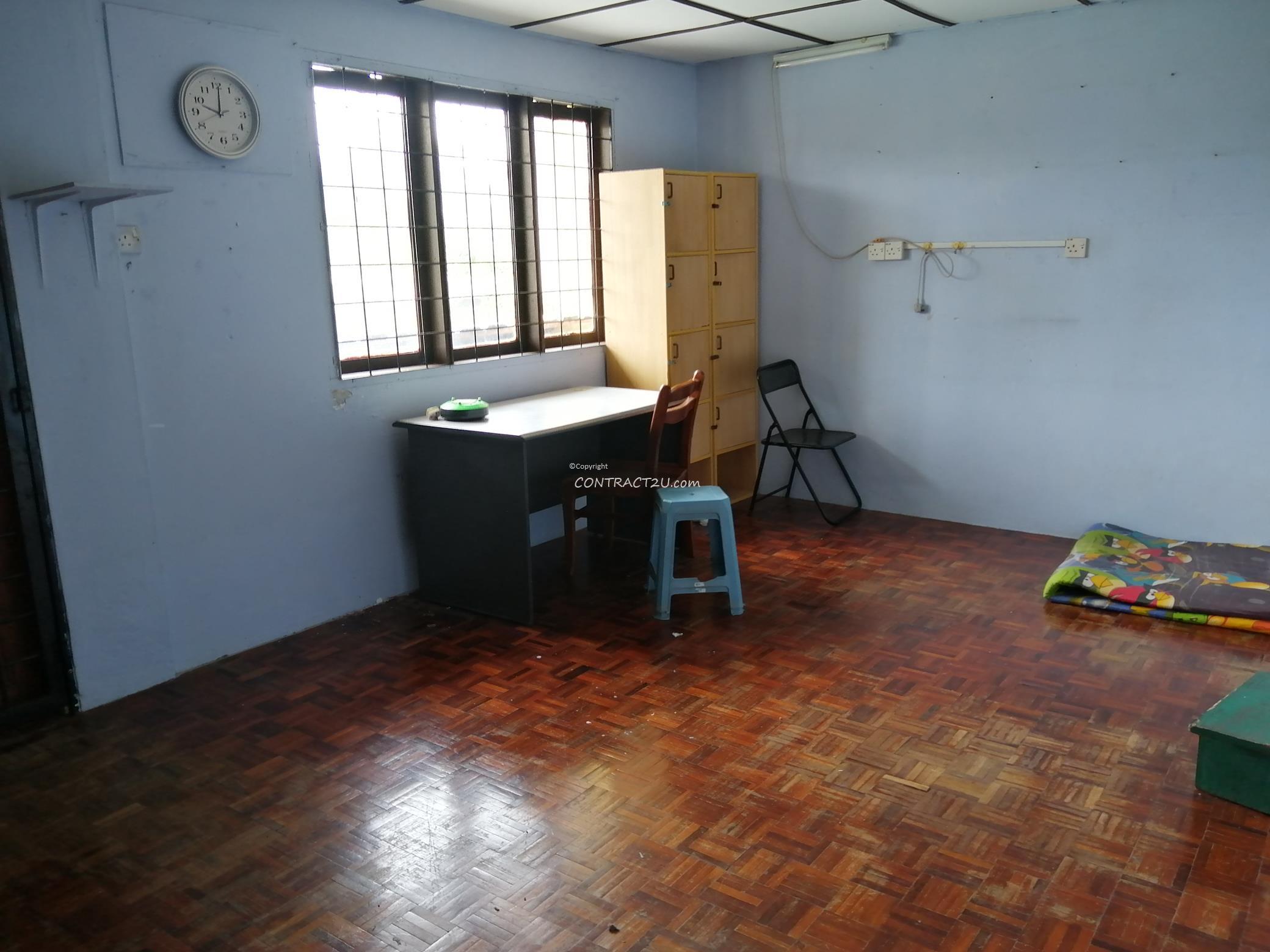 IPI-R 17.3 IPI-E 0.5 Double Storey Semi D House partially furnished ...